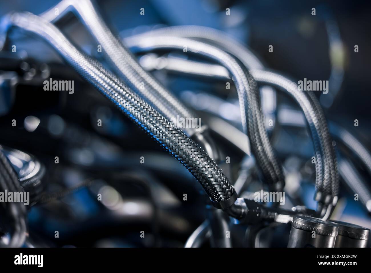 Reinforced hoses made of textured steel wire for fuel injection system ...