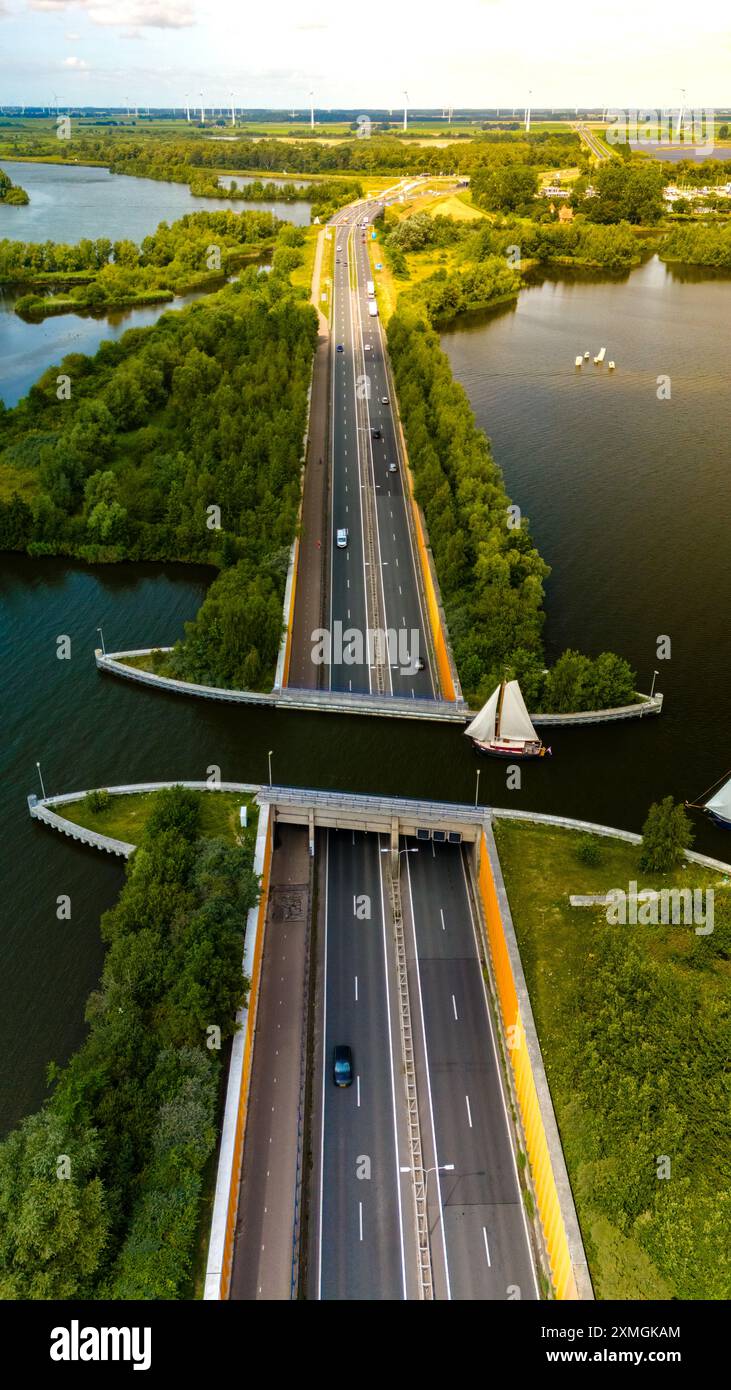 Aquaduct design hi-res stock photography and images - Alamy