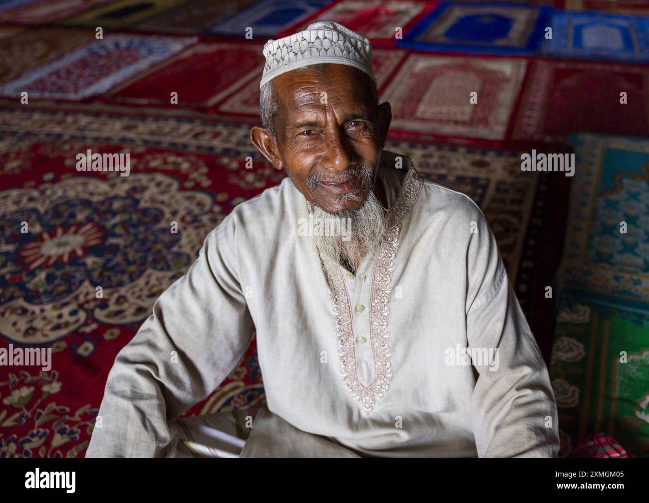 Bangladeshi muslim man with a white beard inside Kusumba mosque ...