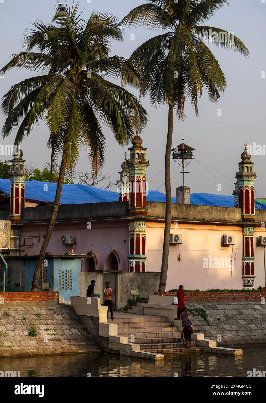 Jessore collectorate mosque, Khulna Division, Jessore, Bangladesh Stock ...