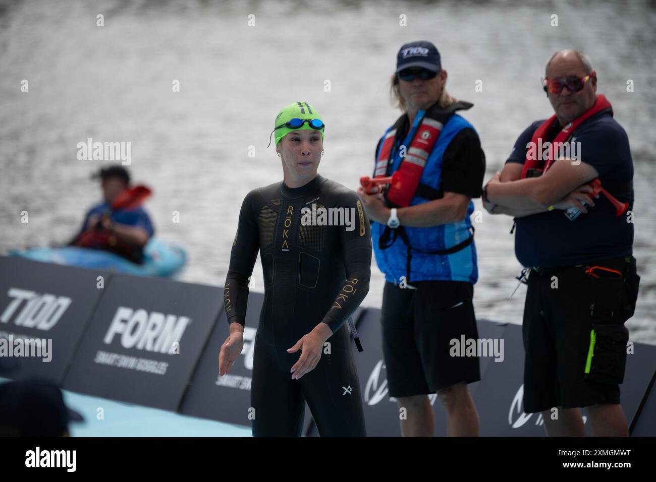 London t100 triathlon hi-res stock photography and images - Alamy
