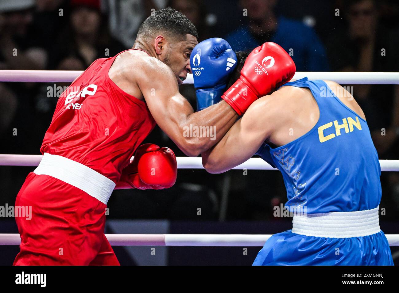 REYES PLA Enmanuel of Spain and HAN Xuezhen of China during the Boxing ...
