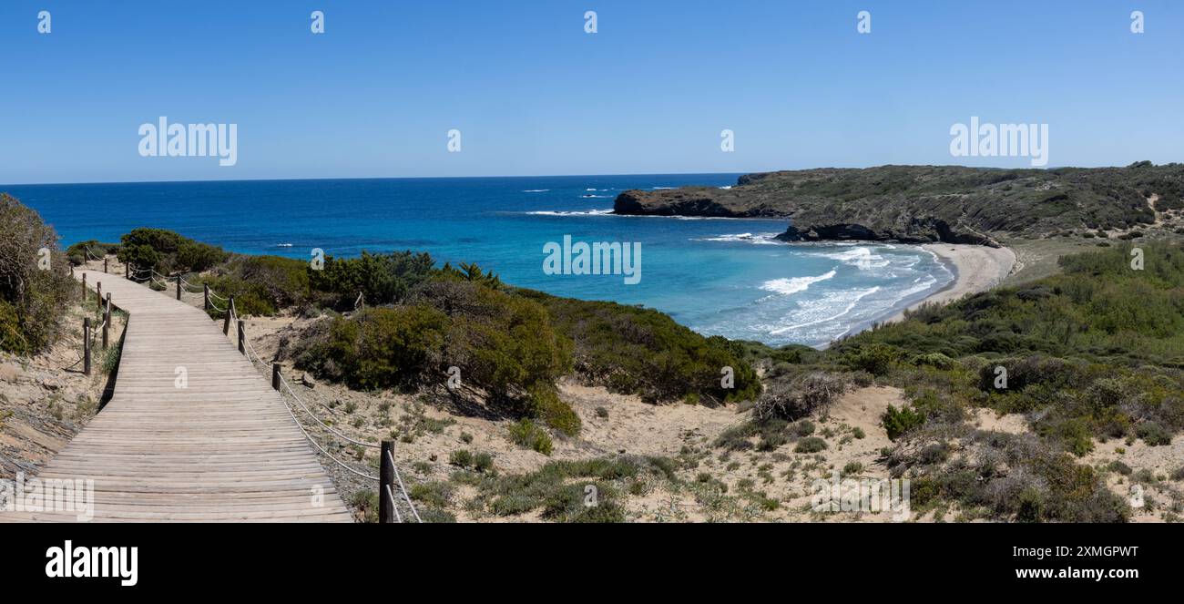 Playa Tortuga, una playa virgen de arena dorada y aguas cristalinas de ...