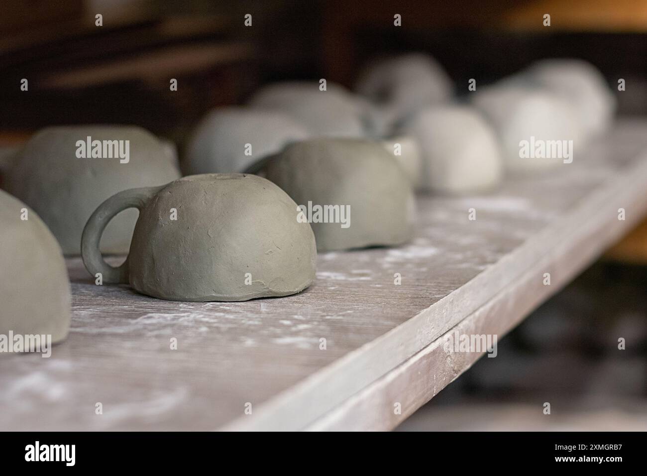Clay firing hi-res stock photography and images - Alamy
