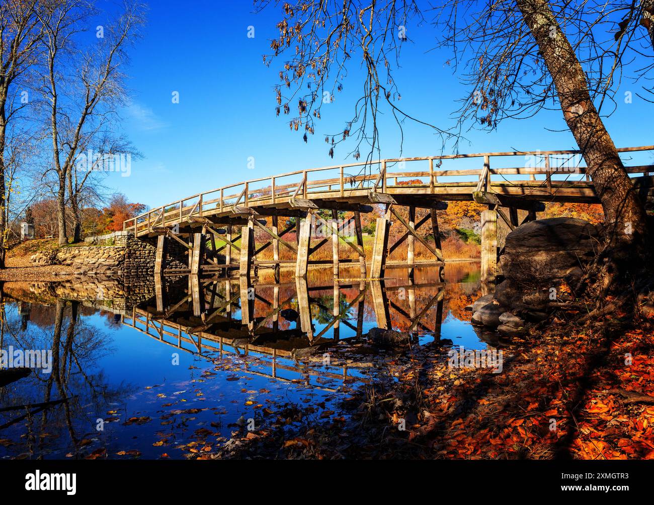The North Bridge (the Old North Bridge) , is a historic site in Concord ...
