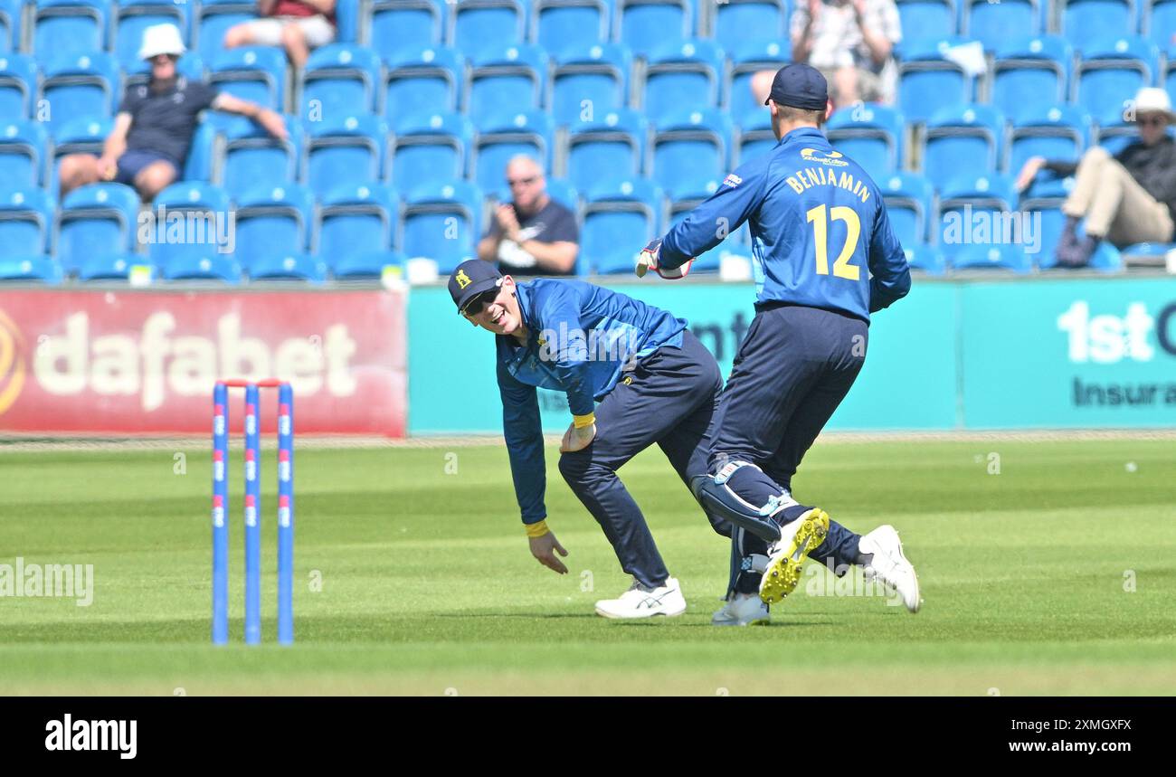 Rob yates fielding hi-res stock photography and images - Alamy