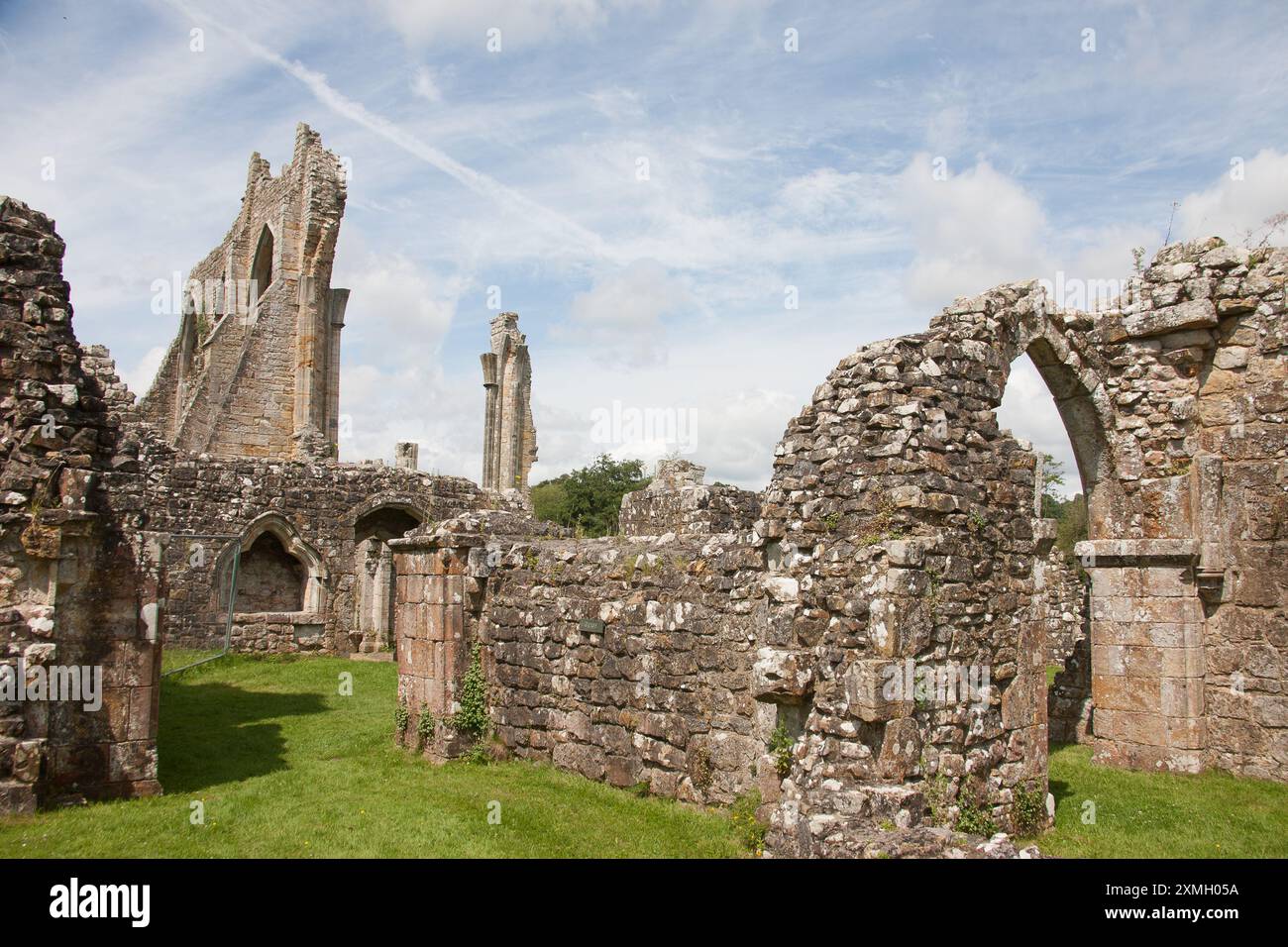 Bayham Old Abbey Stock Photo - Alamy