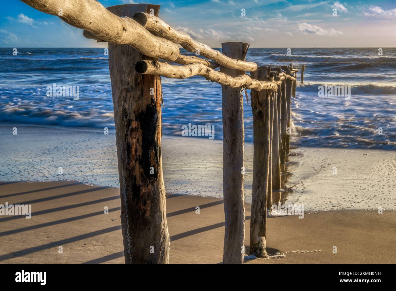 Outdoor boundary structure hi-res stock photography and images - Alamy