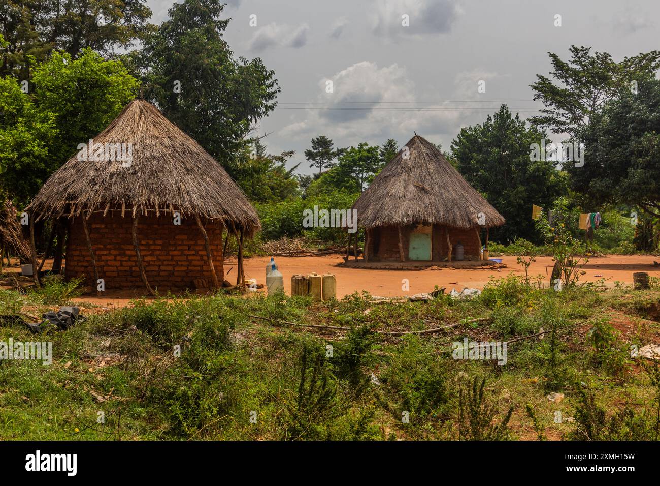 Village huts in Nyero, eastern Uganda Stock Photo - Alamy