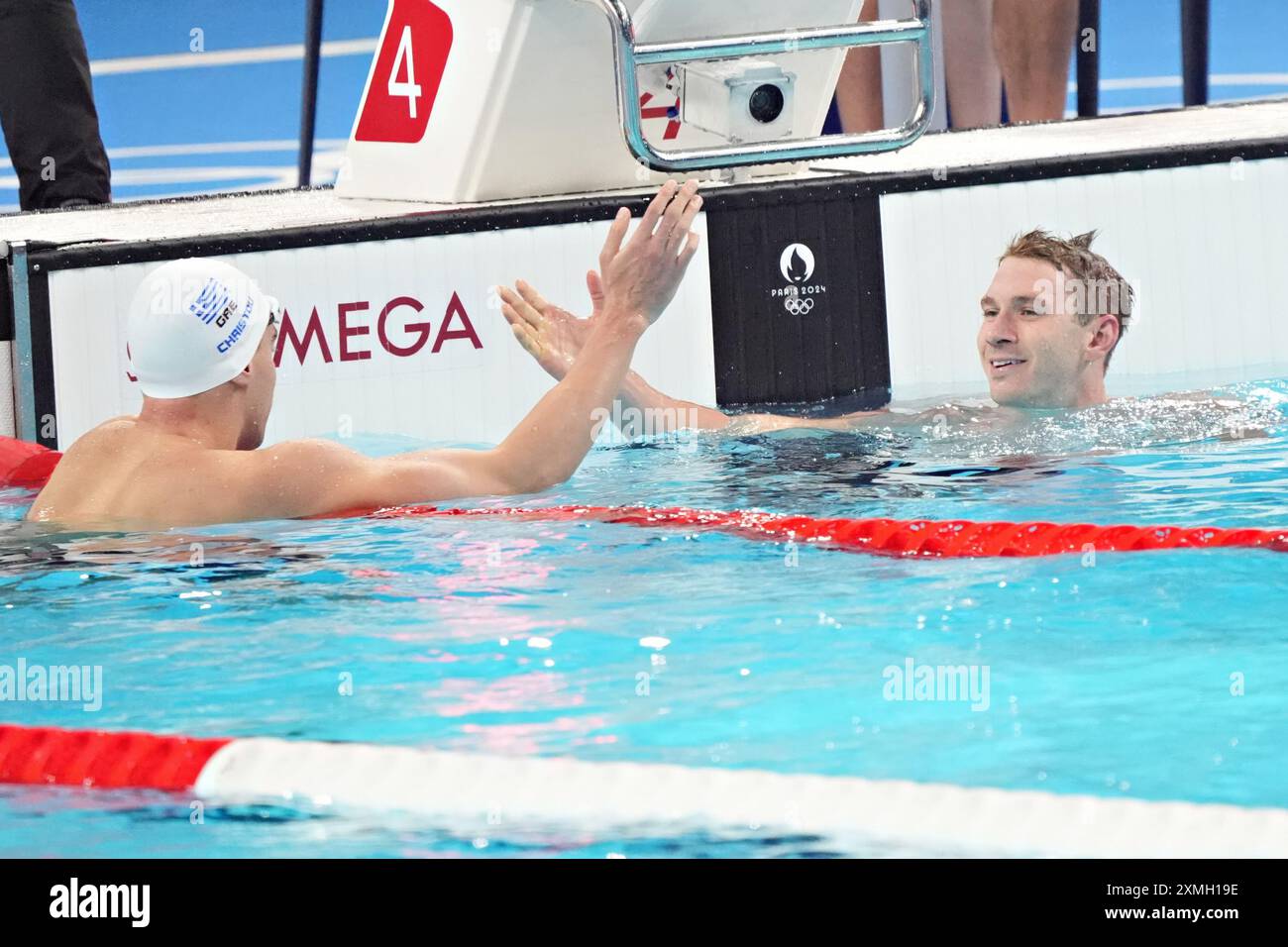 Paris, France. 28th July, 2024. Ryan Murphy of Team USA, right ...