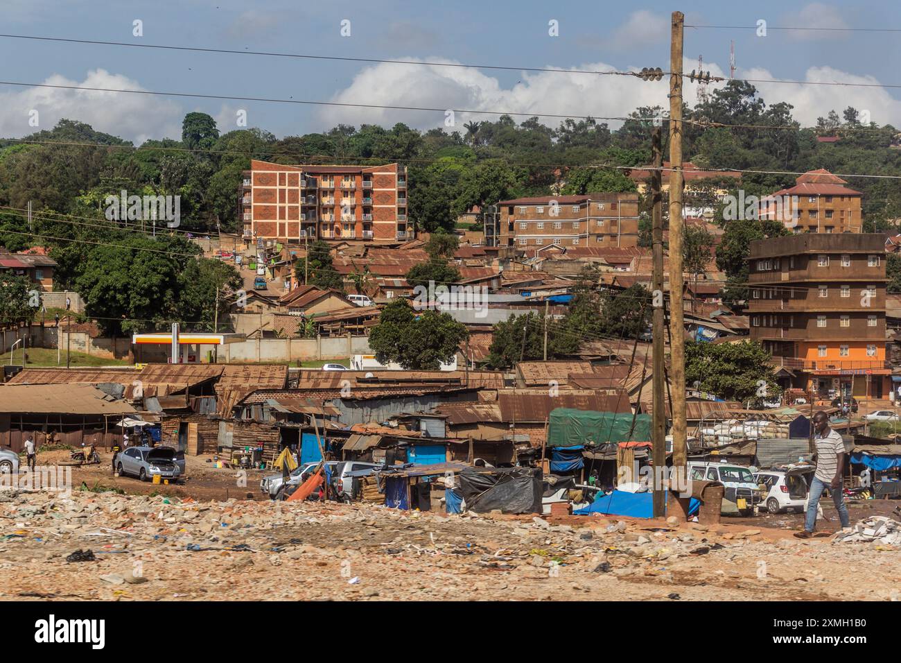 Kampala slum hi-res stock photography and images - Alamy