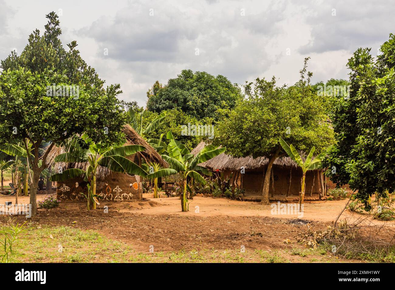Village huts in Nyero, Uganda Stock Photo - Alamy