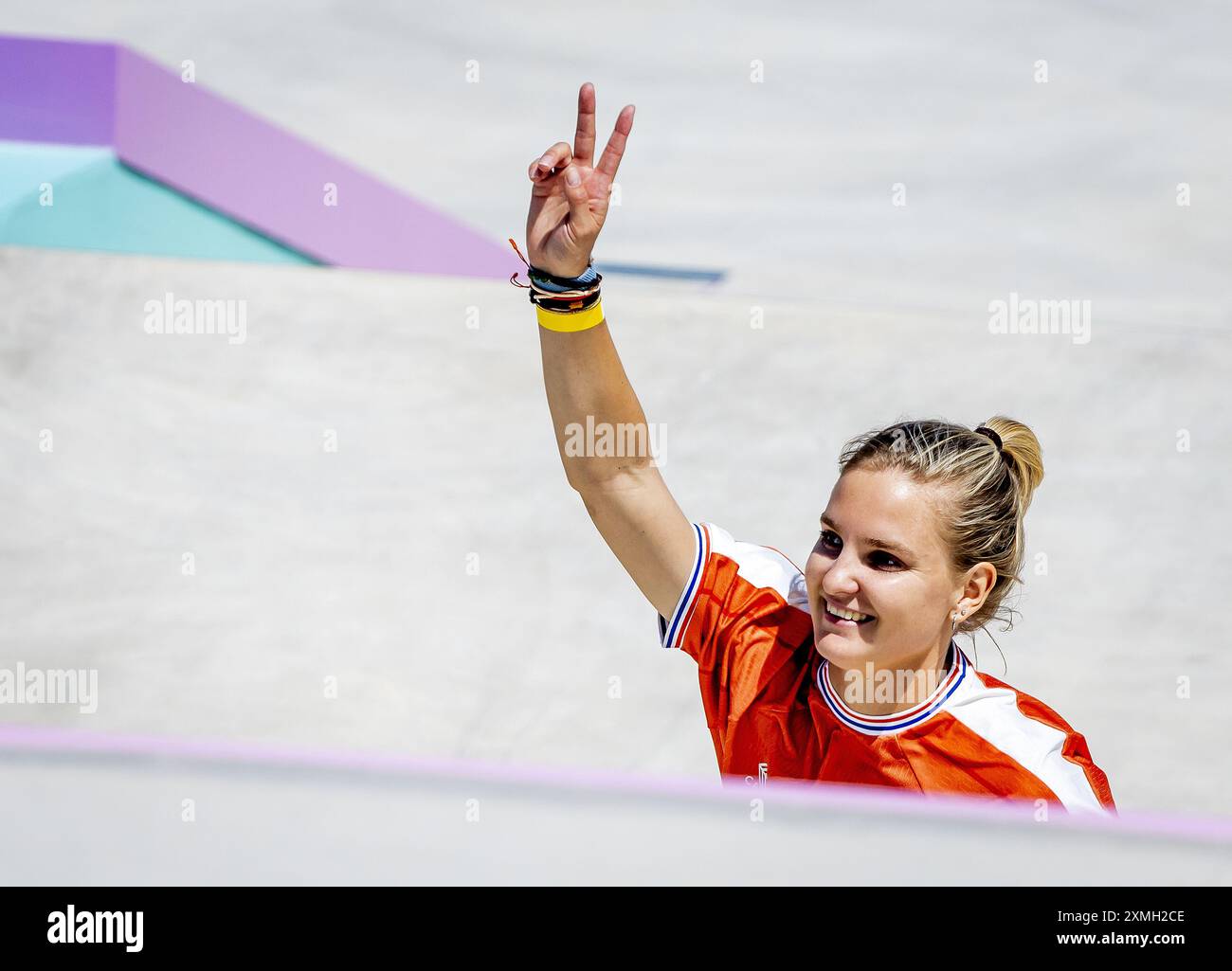 PARIS - Skateboarder Roos Zwetsloot in action during the street section ...