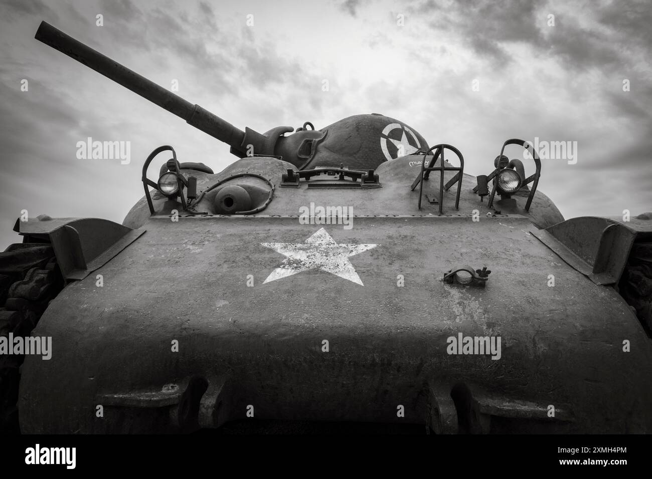 Army tank inside hi-res stock photography and images - Alamy