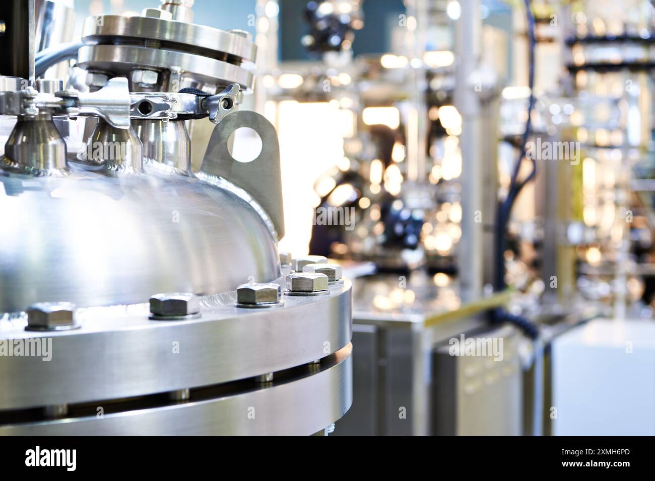 Modern chemical industrial titanium reactor Stock Photo - Alamy