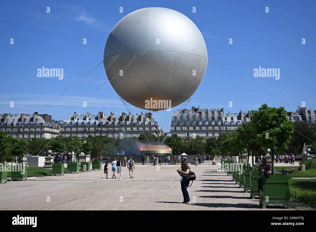 Paris, France. 28th July, 2024. Olympia, Paris 2024, the balloon ...