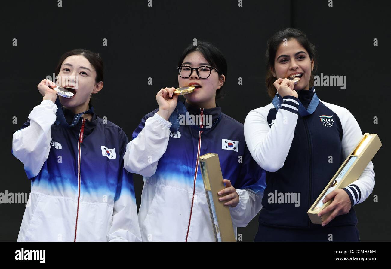 Chateauroux, France. 28th July, 2024. Gold medalist Oh Ye Jin (C) of ...