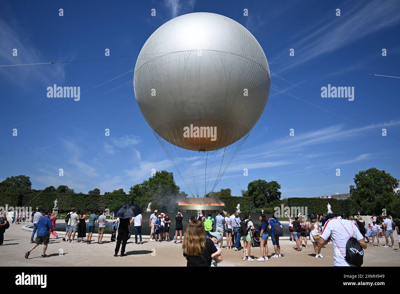 Paris, France. 28th July, 2024. Olympia, Paris 2024, the balloon ...