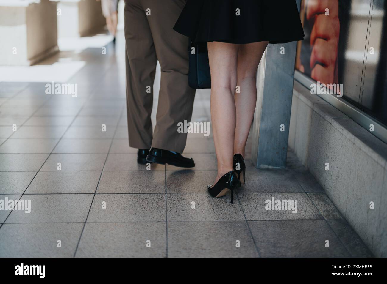 Executive feet walking hi-res stock photography and images - Alamy