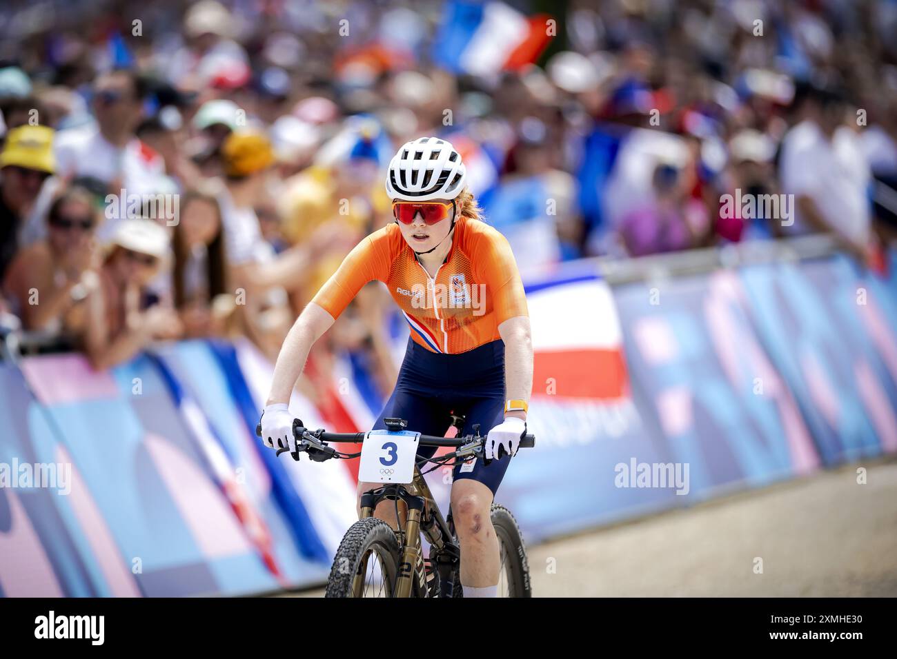 PARIS - Mountain bike star Puck Pieterse crosses the finish line during ...