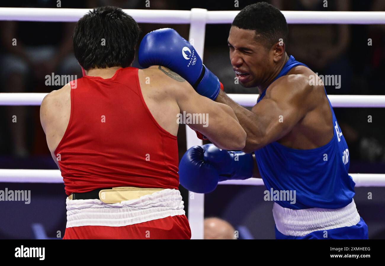 Paris, France. 28th July, 2024. Belgian boxer Victor Schelstraete (blue ...