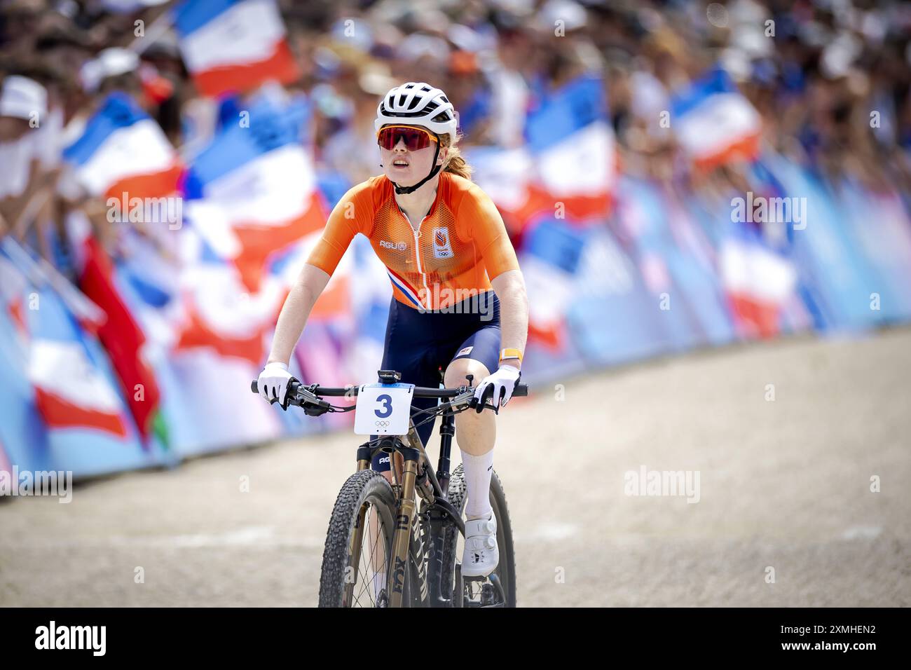 PARIS - Mountain bike star Puck Pieterse crosses the finish line during ...