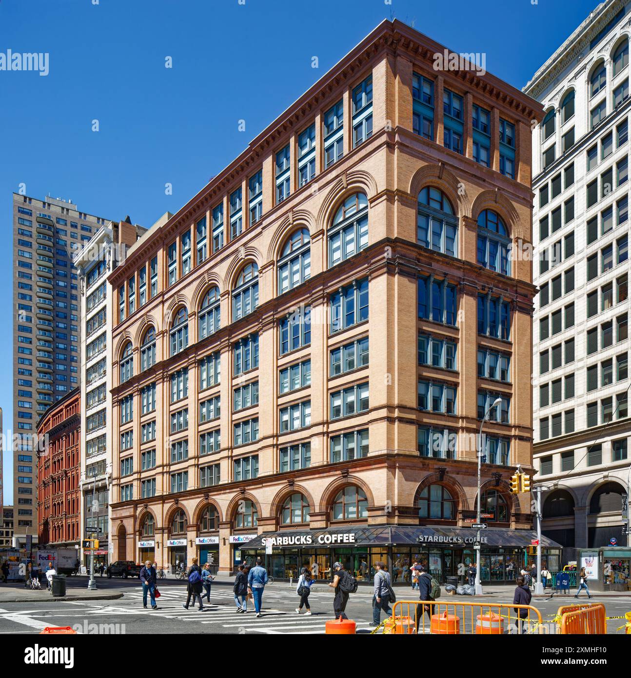 21 Astor Place is a well-maintained landmark in the NoHo Historic ...
