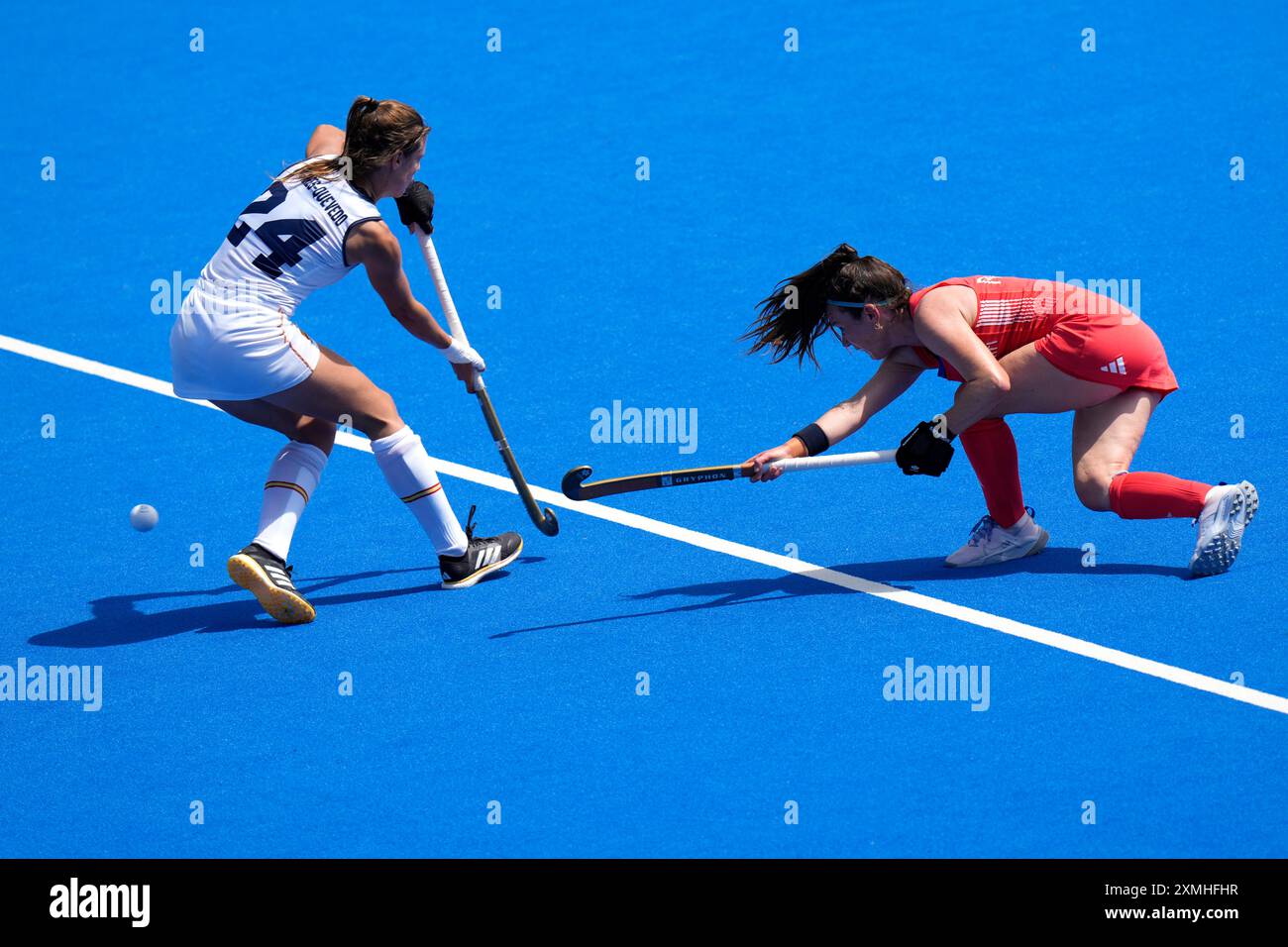 Britain's Laura Roper, right, is challenged by Spain's Alejandra Torres ...