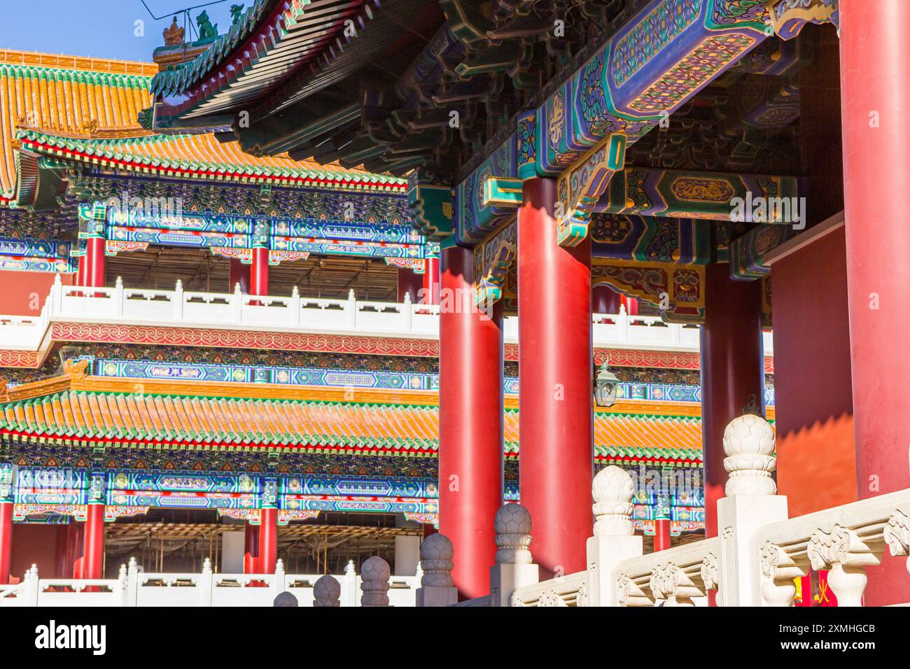 Chinese red pillars historic hi-res stock photography and images - Alamy