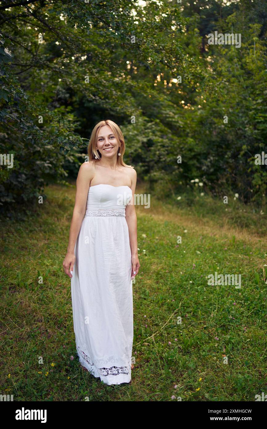 Beautiful 30 year old woman hi-res stock photography and images - Alamy