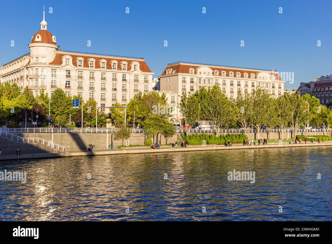 Concession building hi-res stock photography and images - Alamy