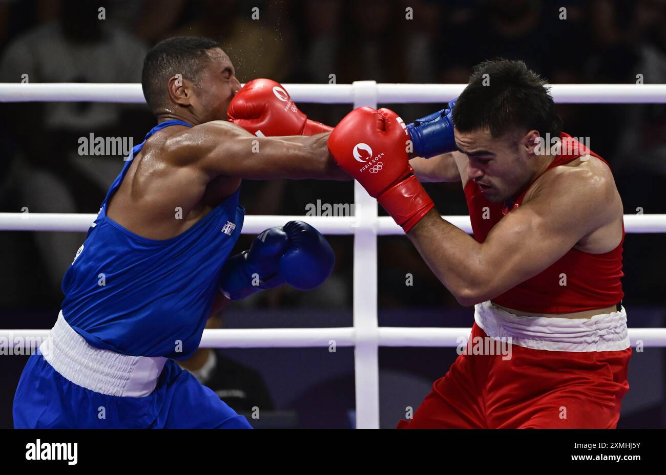 Paris, France. 28th July, 2024. Belgian boxer Victor Schelstraete (blue ...