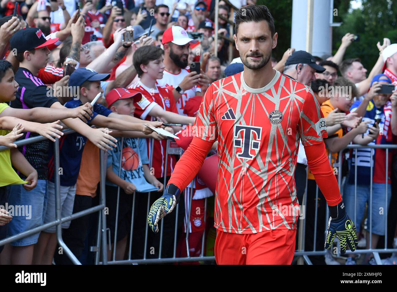 Fussball Freundschaftsspiel 1. FC Dueren - FC Bayern Muenchen am 28.07. ...