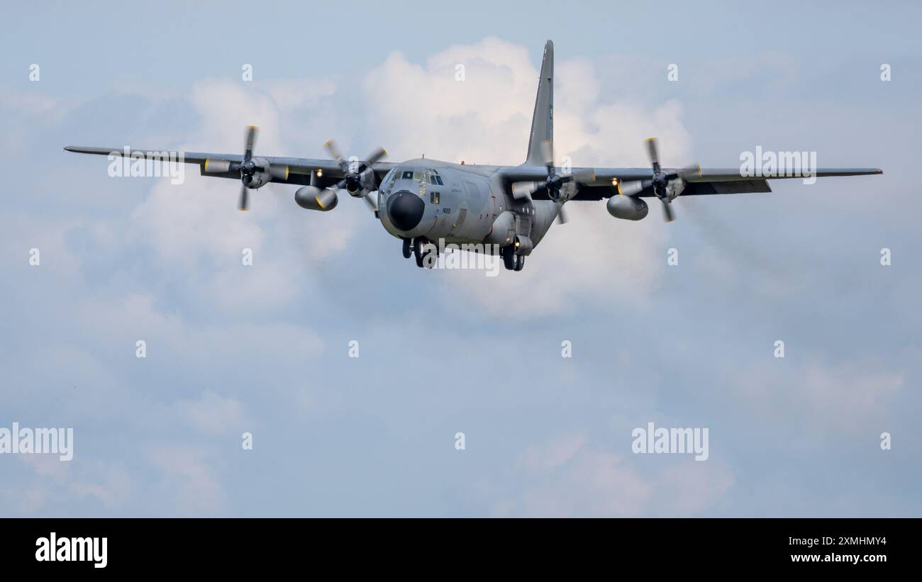 Royal Saudi Air Force - Lockheed C-130H Hercules, arriving at RAF ...