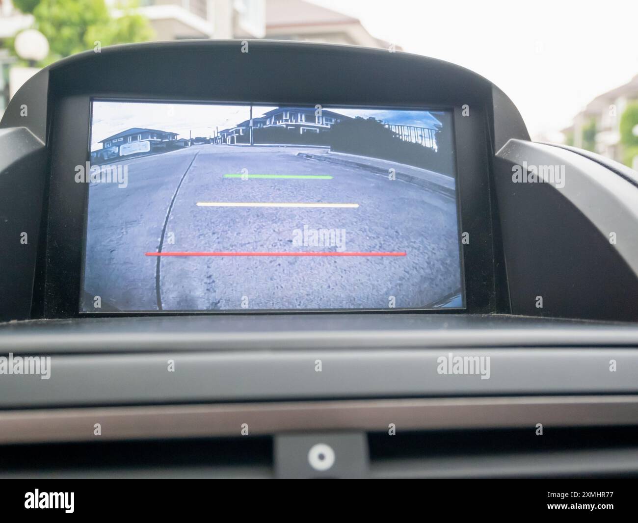 Back up camera dashboard hi-res stock photography and images - Alamy