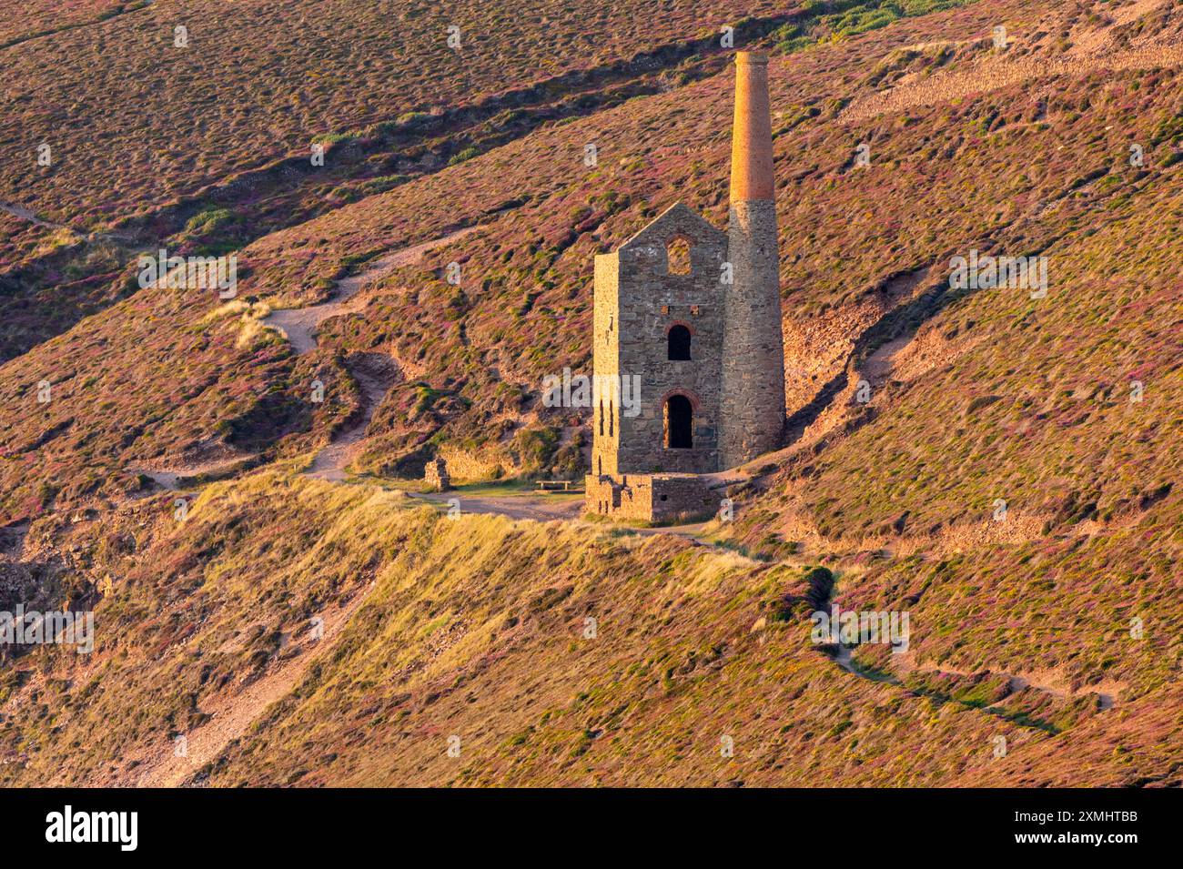 Ruins towanroath engine house hi-res stock photography and images - Alamy