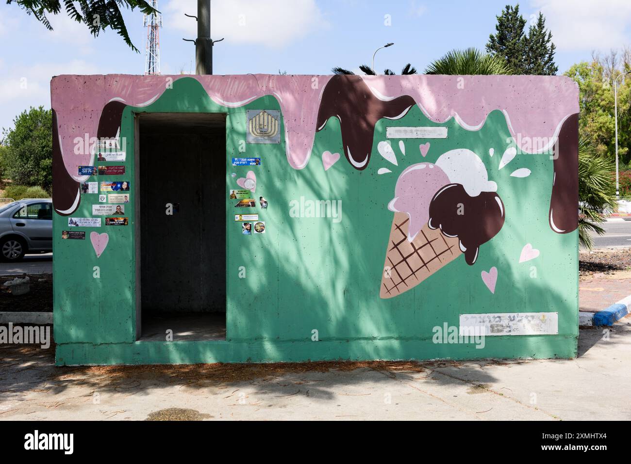 Decorated, mobile bomb shelters in southern Israel to protect residents ...