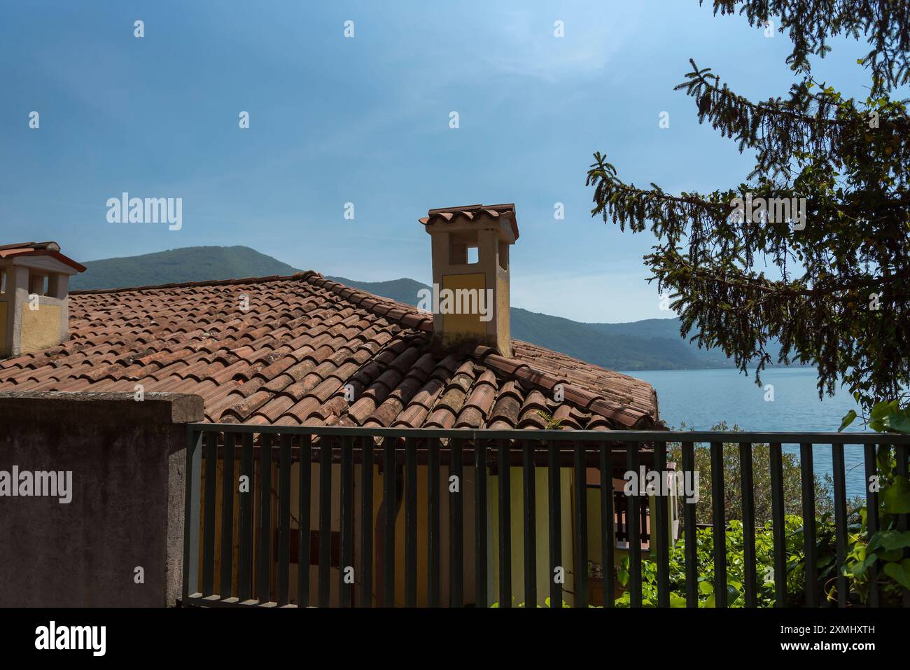 Traditional italian chimneys hi-res stock photography and images - Alamy