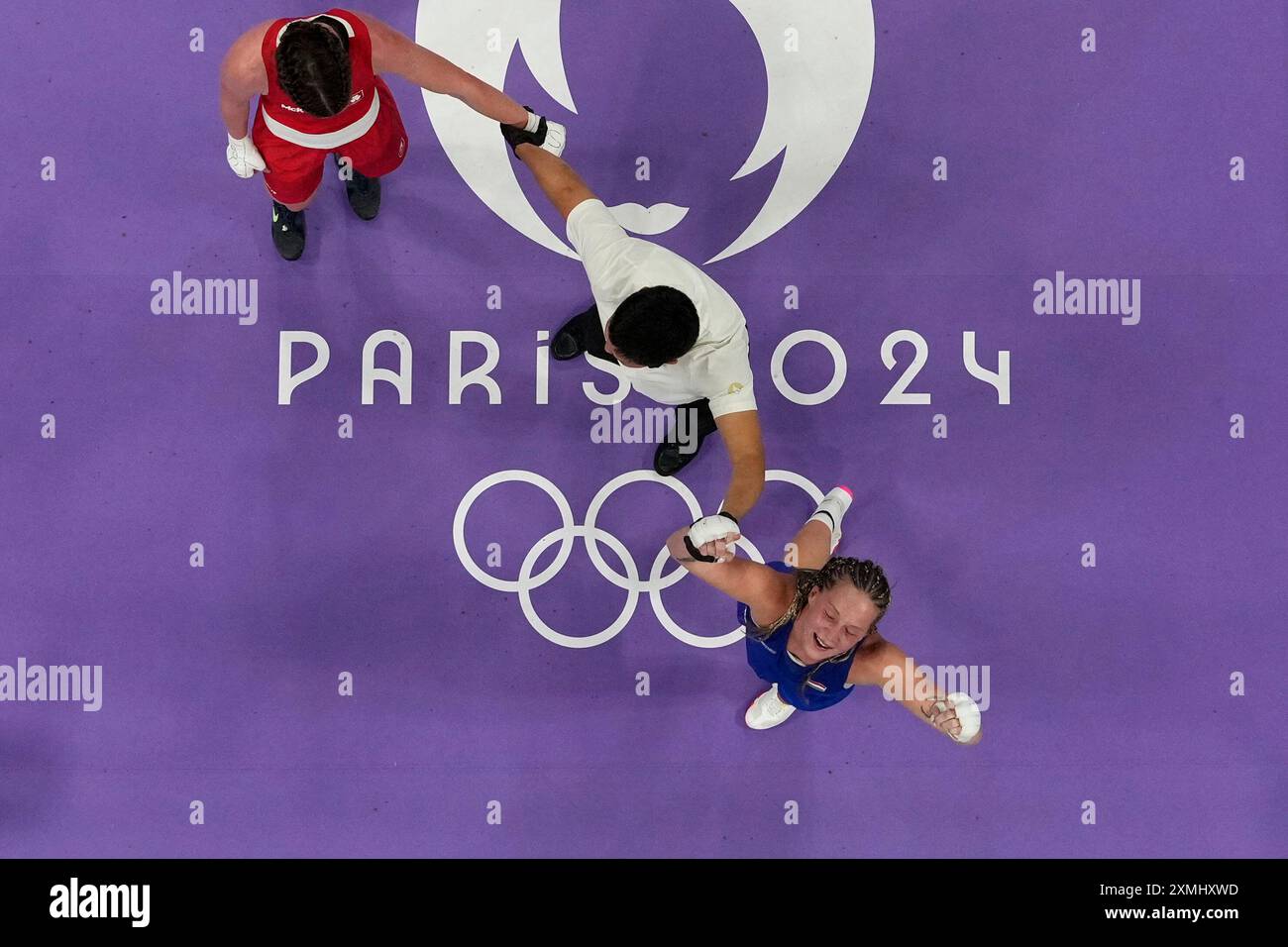 Ireland's Grainne Walsh, right, celebrates after defeating Hungary's ...