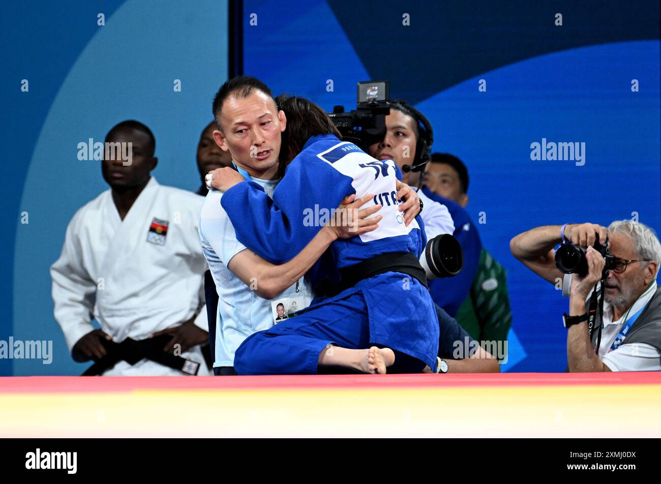 Paris, France. 28th July, 2024. Abe Uta (R) of Japan reacts after the ...
