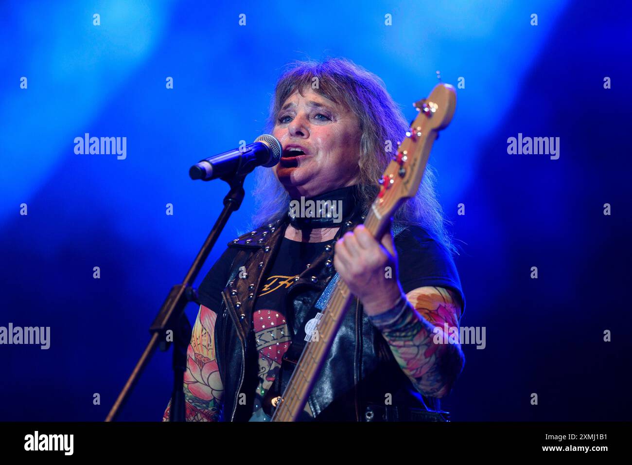 Sängerin Suzi Quatro bei ihrem Auftritt im Rahmen des Festival Lieder ...