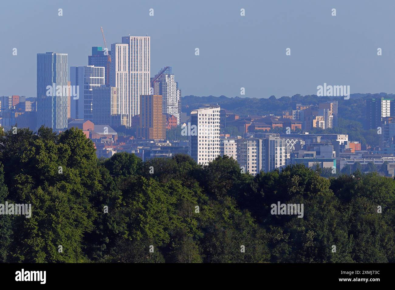 Uk tall buildings hi-res stock photography and images - Alamy