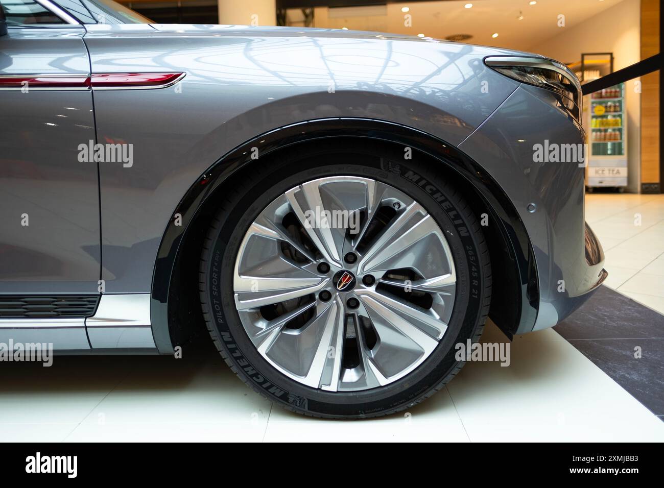wheel Hongqi E-HS9 electric full-size luxury SUV, Chinese Hongqi brand ...