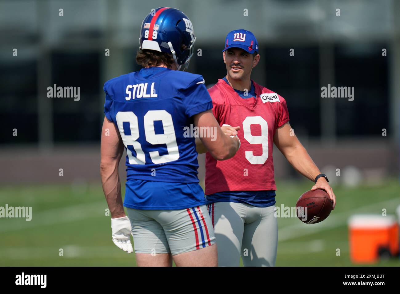 New York Giants kicker Graham Gano (9), right, greets Jack Stoll during ...