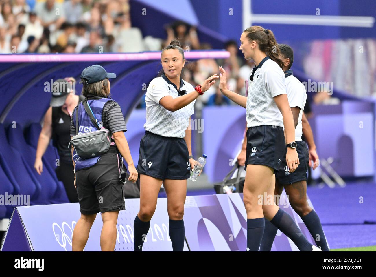 Kuwai ano jpn referee hi-res stock photography and images - Alamy