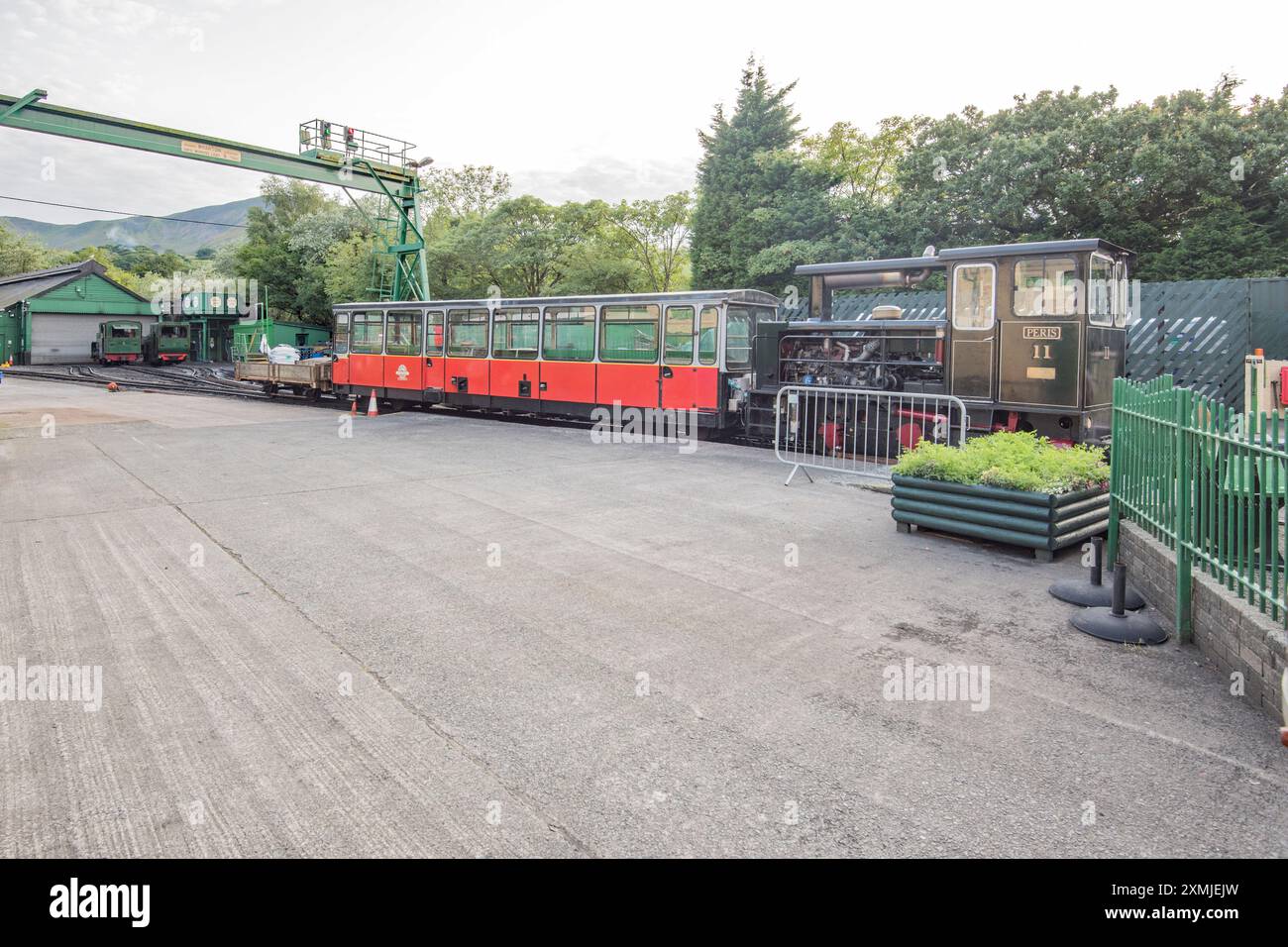 Once-in-a-lifetime heritage railway adventure to the summit of Snowdon ...