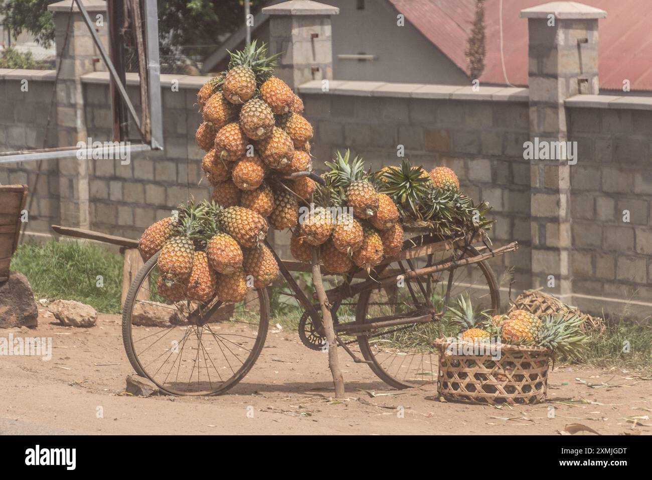 Food africa loaded hi-res stock photography and images - Alamy