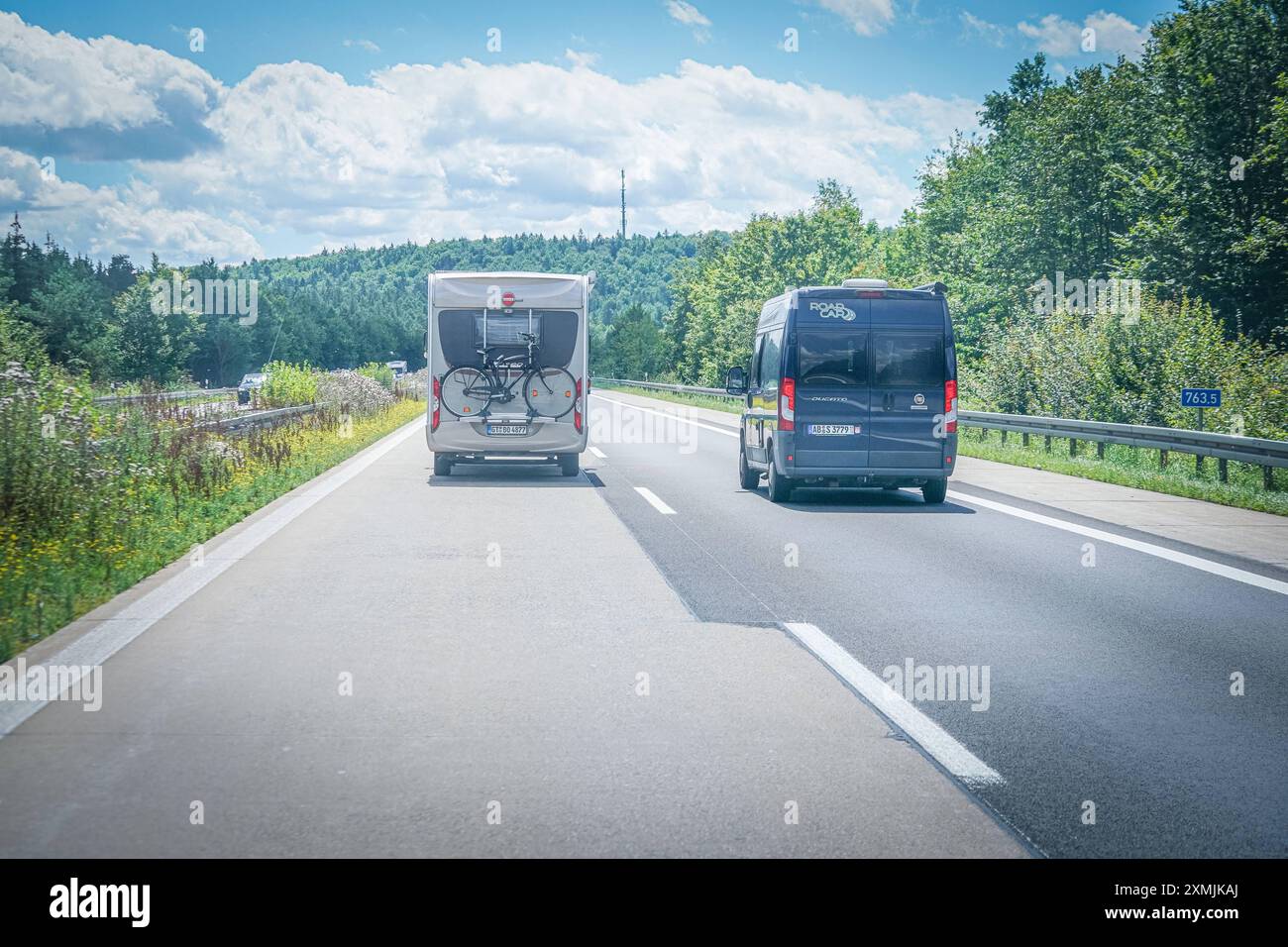 Autobahn, Verkehr, Wohnmobil, Camper, Freizeit, Urlaub, Reisemobil ...