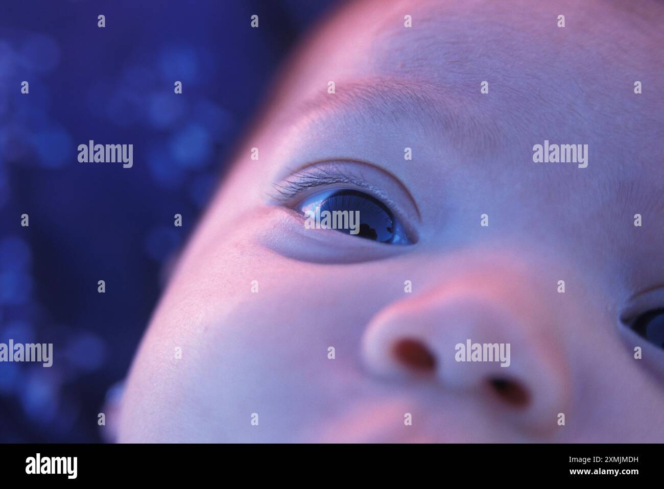 Close up girls blue eye hi-res stock photography and images - Alamy