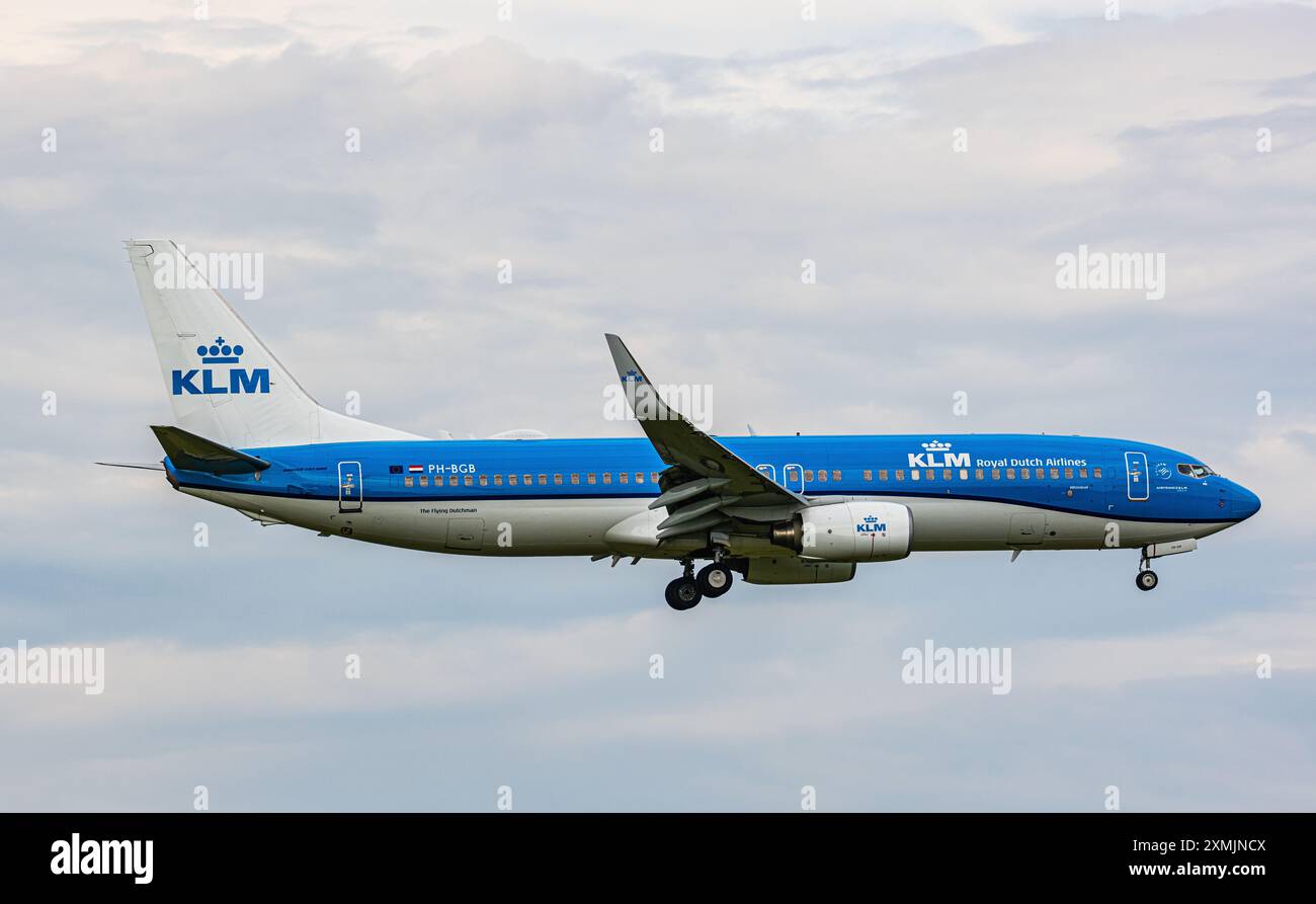 Ph bgb commercial aircraft hi-res stock photography and images - Alamy